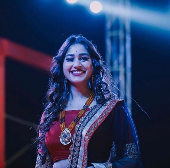 Pratibha Singh Baghel Biography (Singer) | Wiki | Age | Height | Affairs